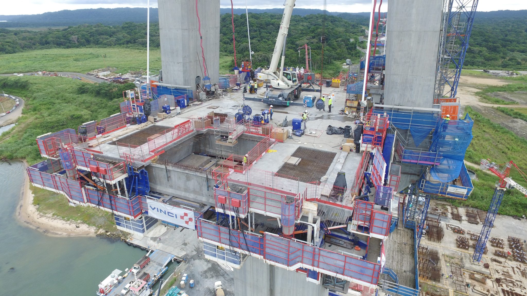 Special formwork travellers for Atlantic bridge - Rúbrica Philippines